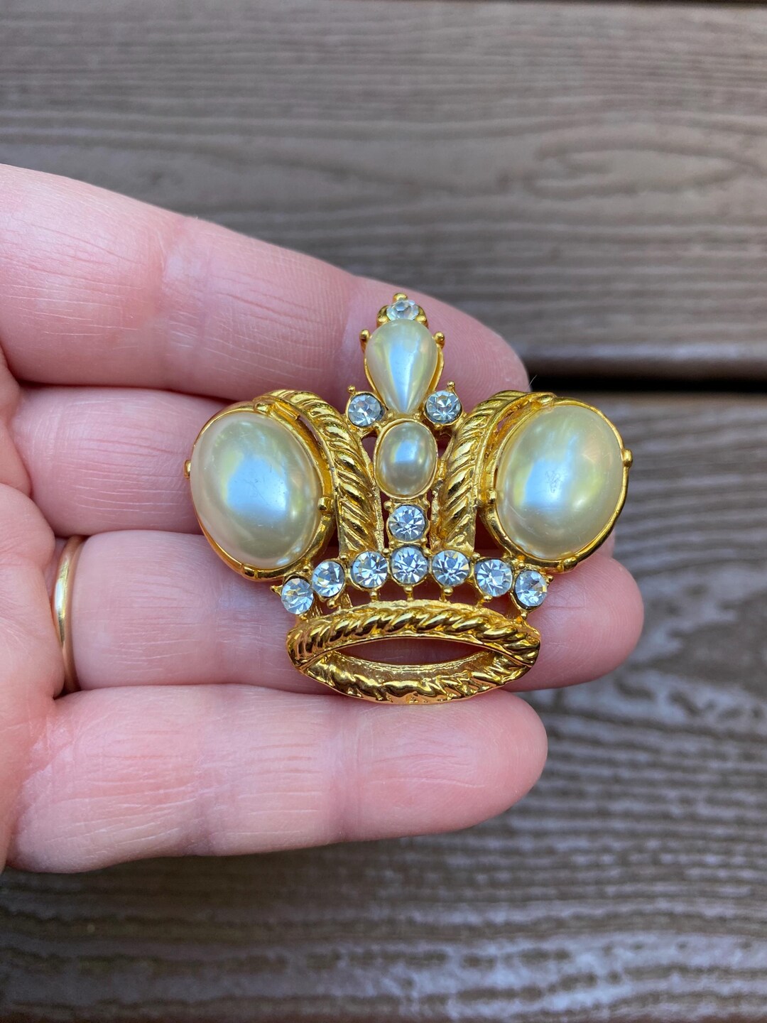 Vintage Jewelry Gorgeous Gold Tone Rhinestone and Pearl Royal King ...