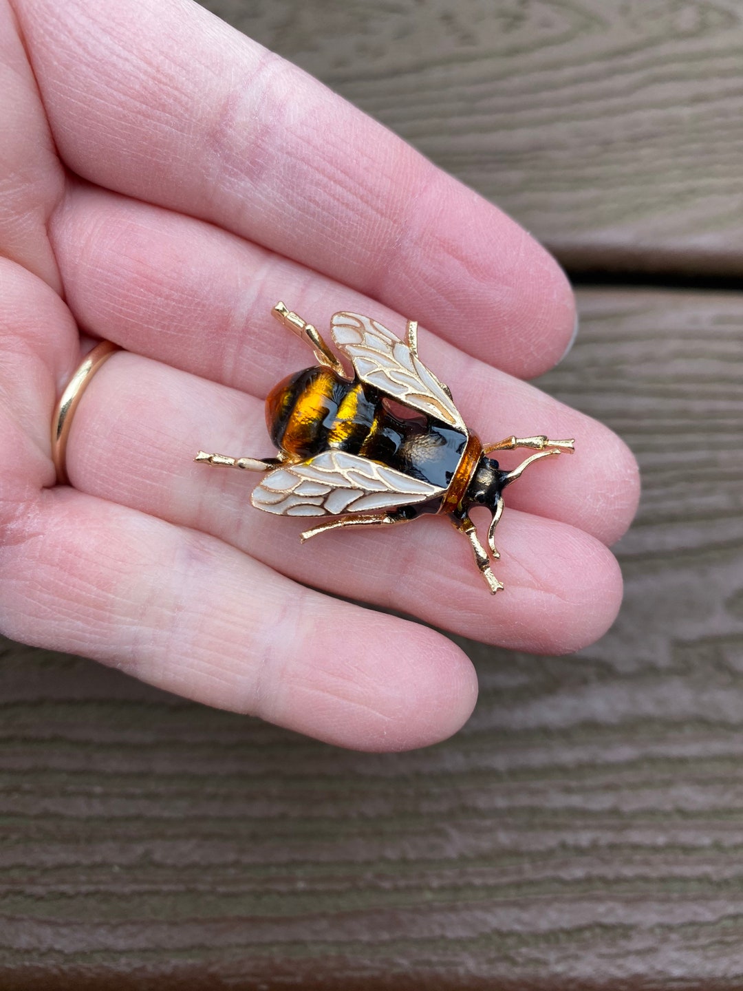 Vintage Jewelry Beautifully Detailed Realistic Enamel Bee Pin Brooch - Etsy