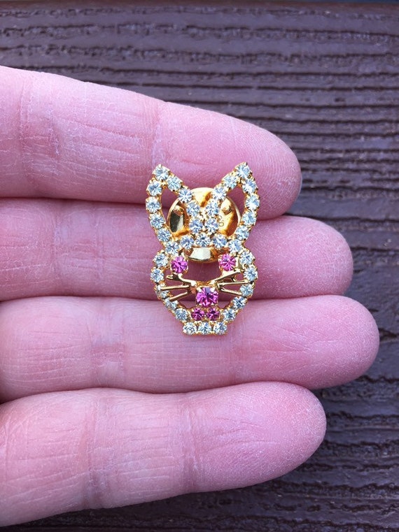 beautiful rhinestone bunny with - Gem