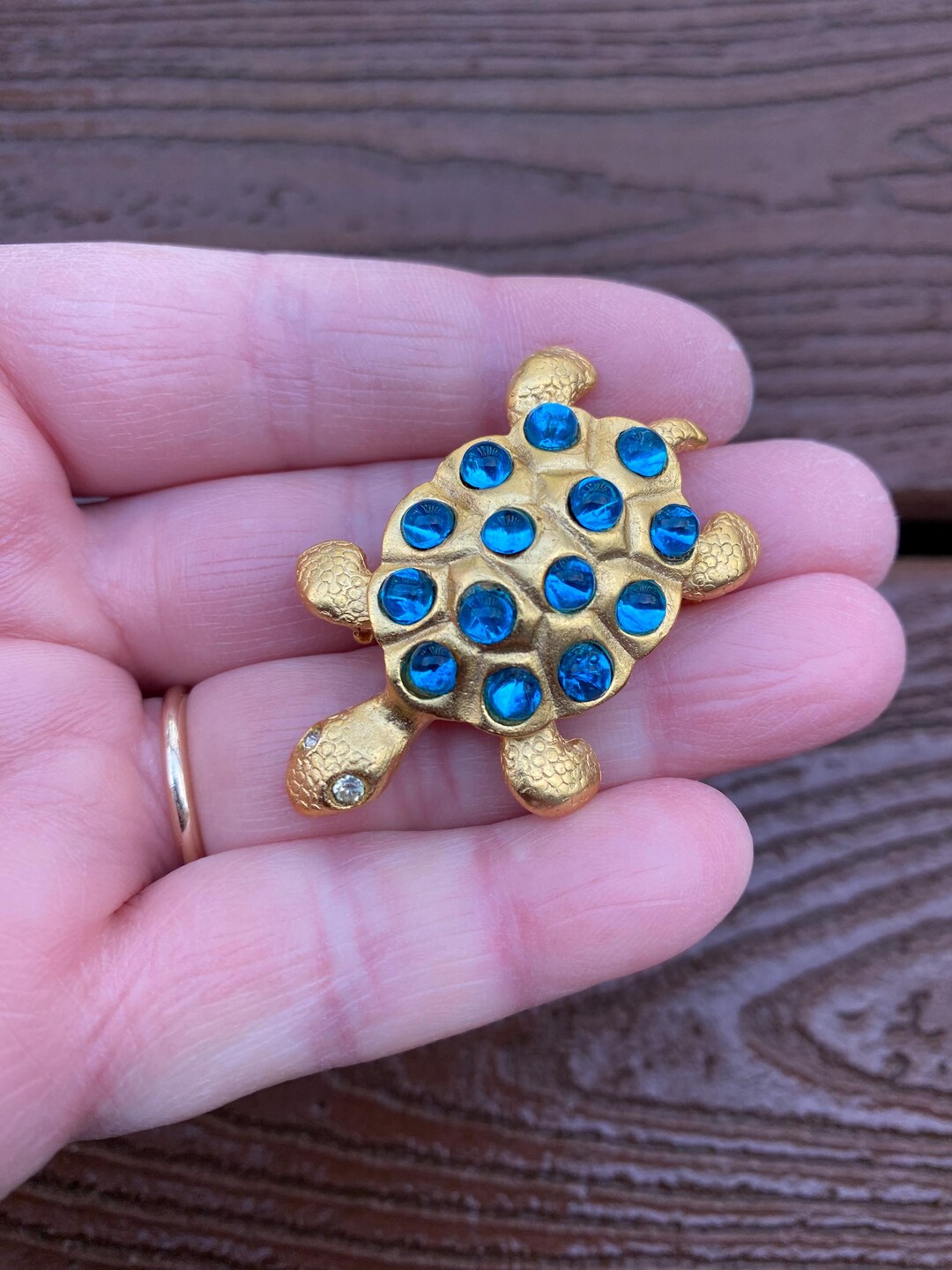 Vintage Jewelry Adorable Gold Tone and Blue Jelly Cabochons Turtle Pin ...