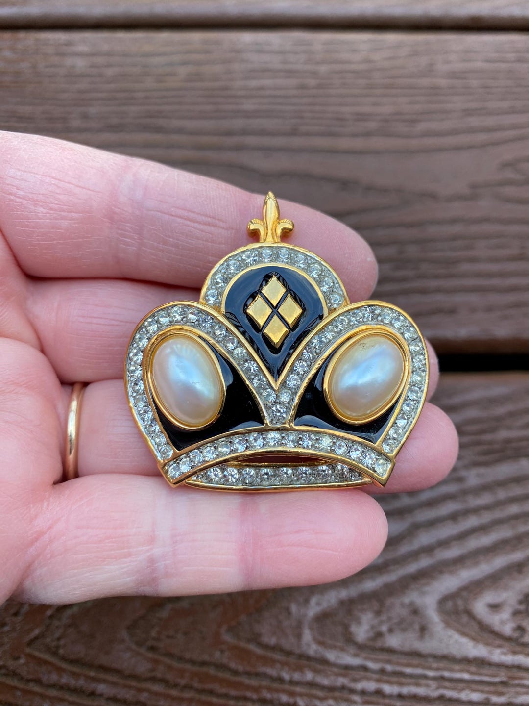 Vintage Jewelry Signed Tat Gorgeous Enamel Rhinestone and Pearl Royal ...