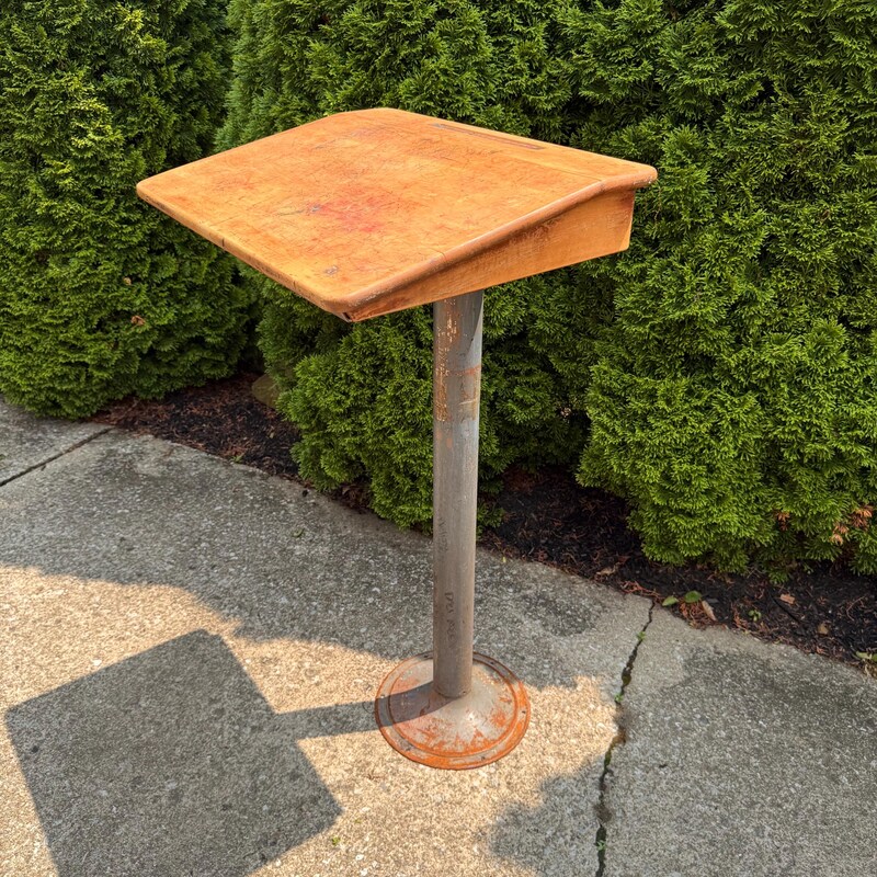 Iron Podium - Etsy