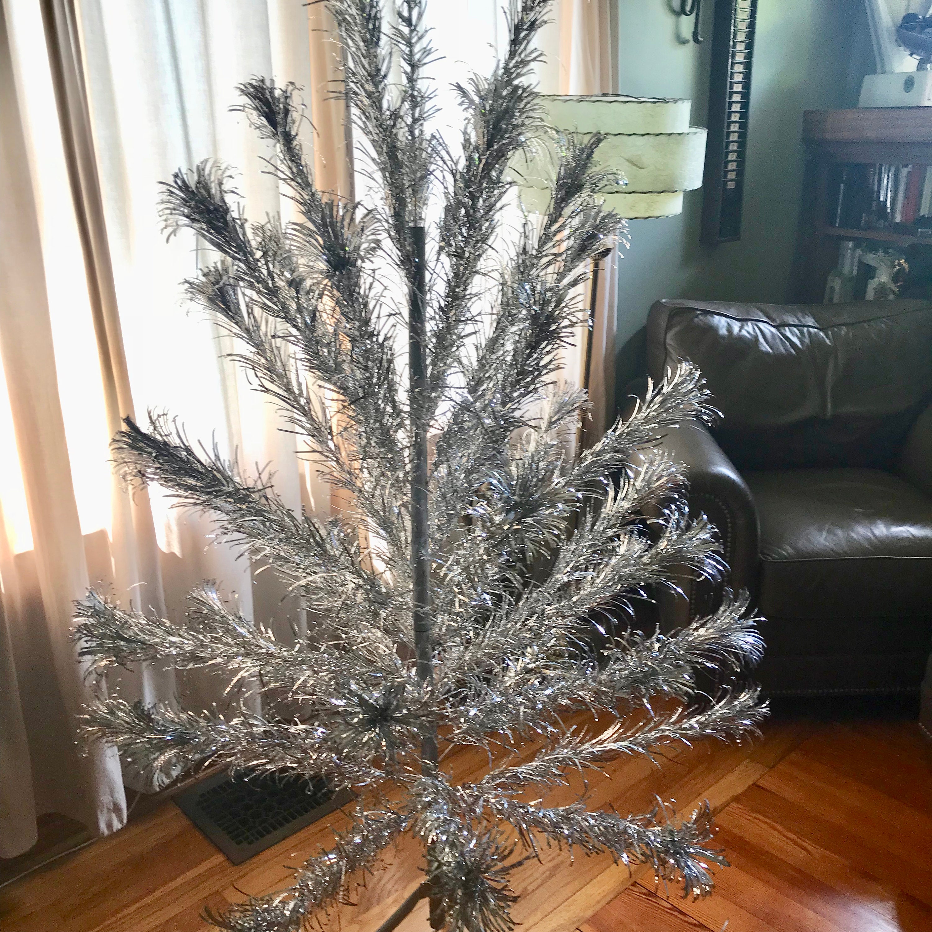Evergleam Aluminum Christmas Tree