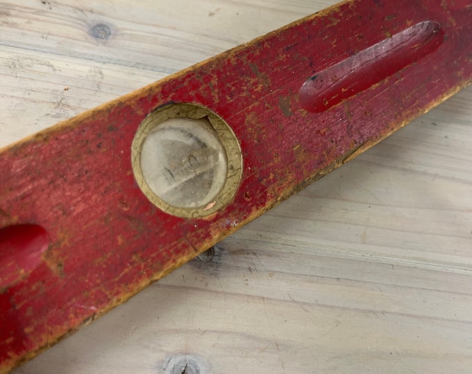 Vintage Level, Tool, Wood Level, Farmhouse Decor, Red - Etsy