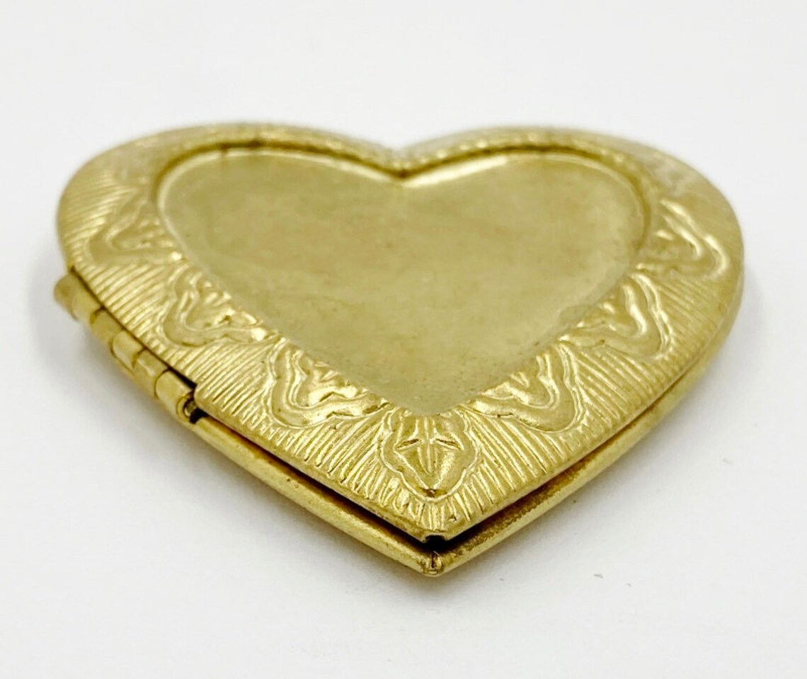 Vintage Brass Heart Victorian Scroll Frame Inset Center 43mm. - Etsy