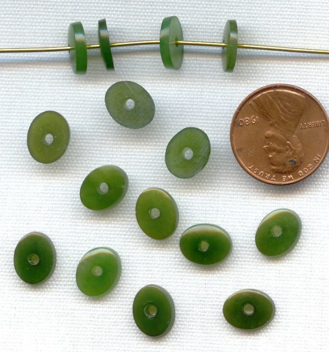 3 Vintage Taiwan Genuine Nephrite Jade 10x8mm. Oval With Center Hole ...