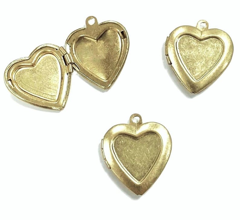 6 Vintage Patina Brass Heart Shape Front Inset Center 20mm. Pendant ...