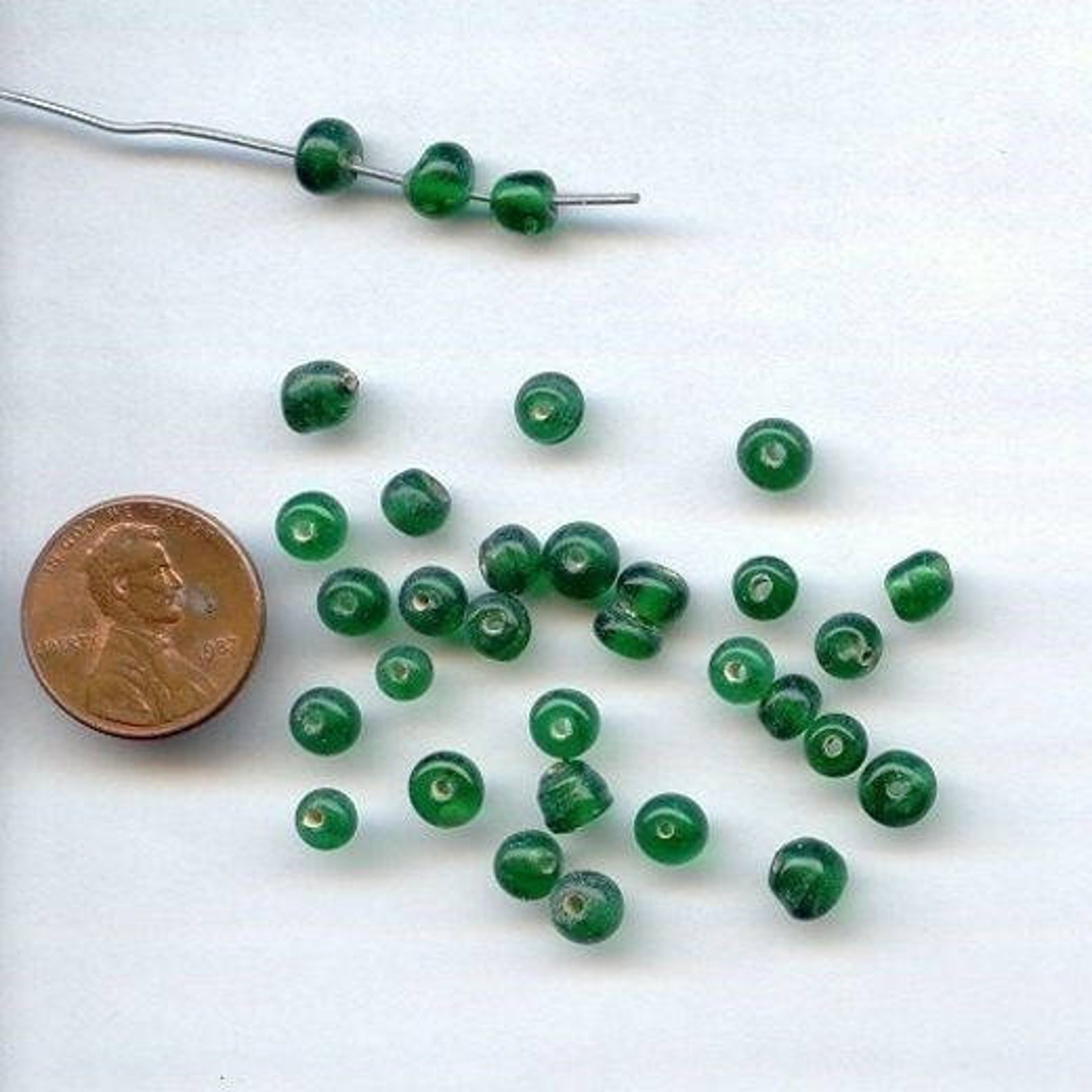 100 Vintage Glass Emerald 4mm. Handmade Smooth Round Beads 7294 - Etsy