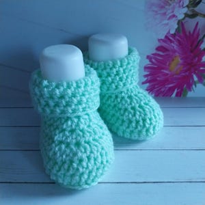 Spring Green Crochet Baby Booties, Gender-neutral Cot Shoes, Newborn ...