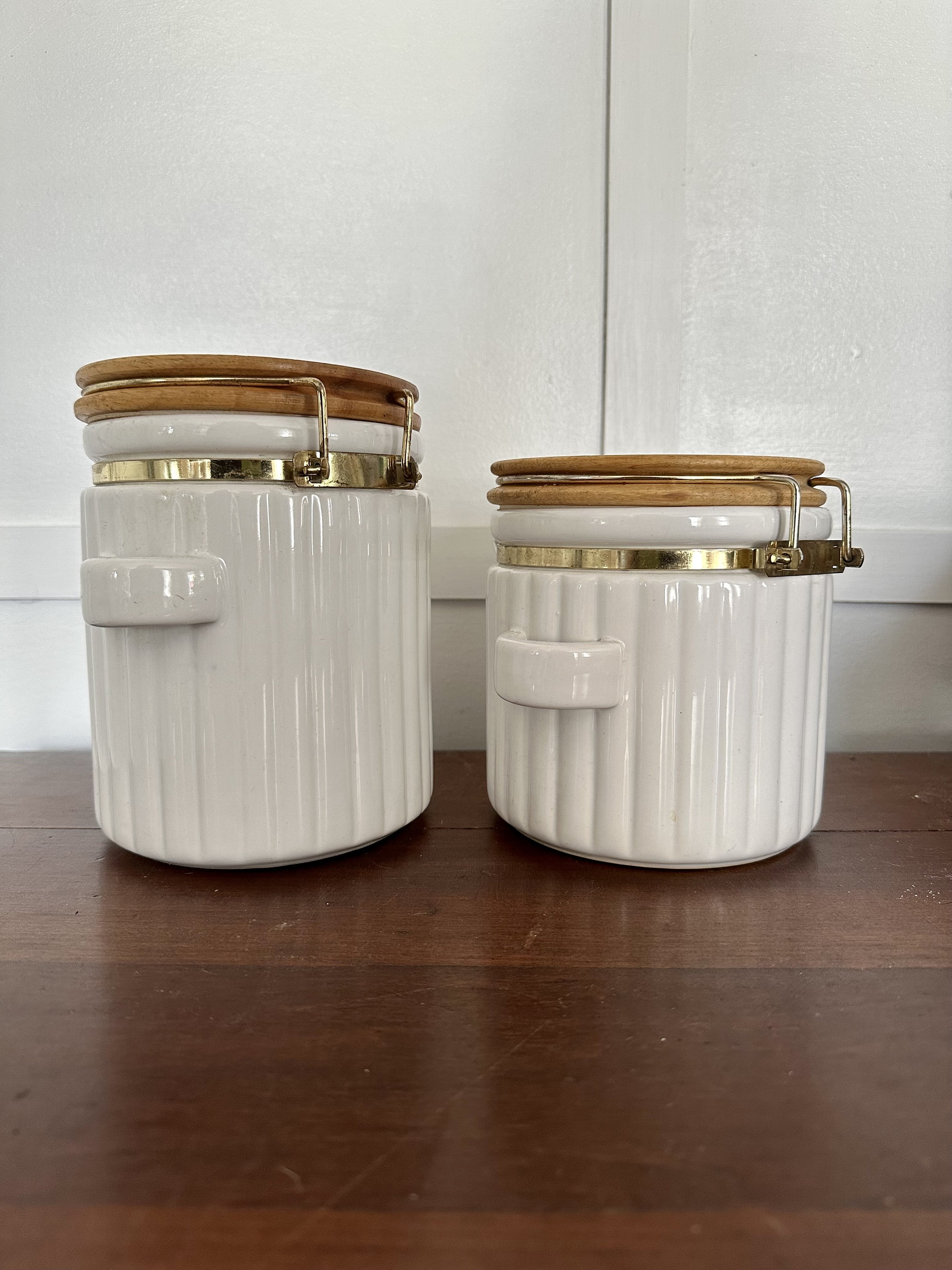 White Wire Bale Canisters With Wood Lid Set of 2 - Etsy