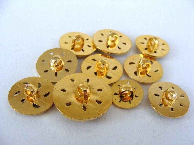 10 Shiny Gold Toned Buttons Filigree Destash - Etsy