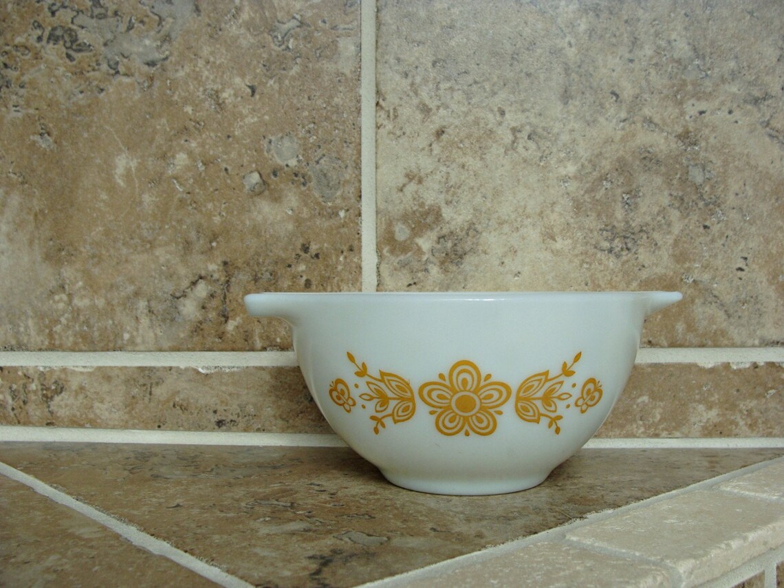 1970s / Pyrex / 441 Butterfly Gold / Nesting Bowl / | Etsy