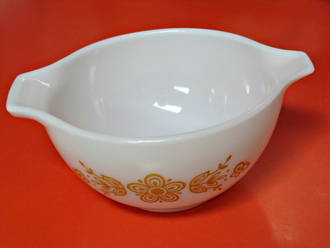 1970s / Pyrex / 441 Butterfly Gold / Nesting Bowl / | Etsy