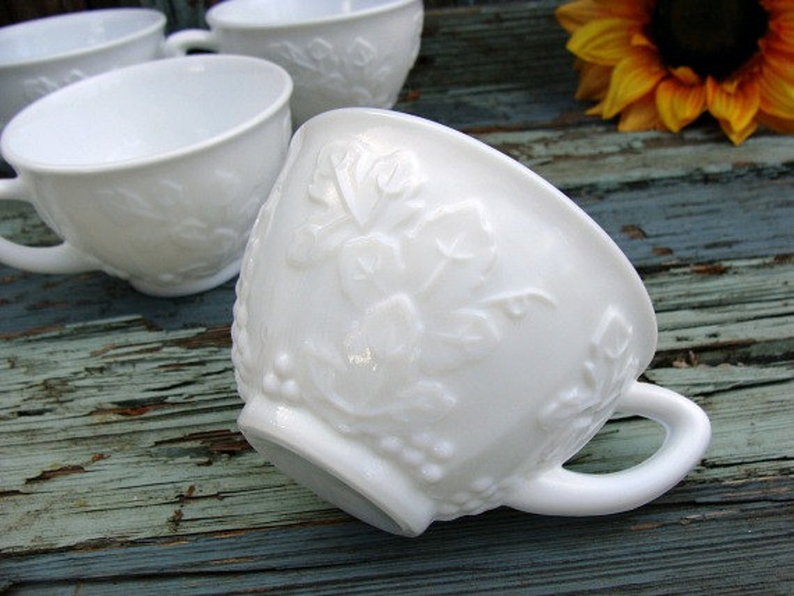 Set of 4 Vintage Milk Glass Cups | Etsy