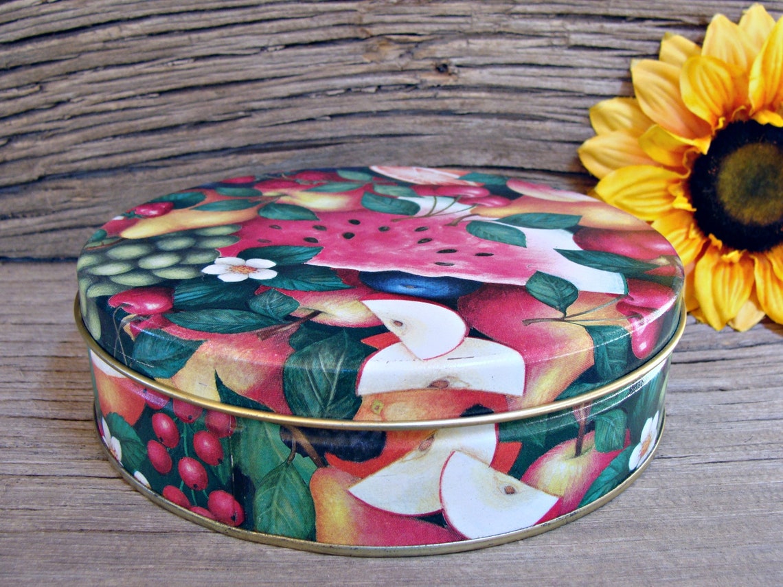 Vintage / Fruit Tin / Watermelon / Round / Small / 6 1/2" Diameter ...