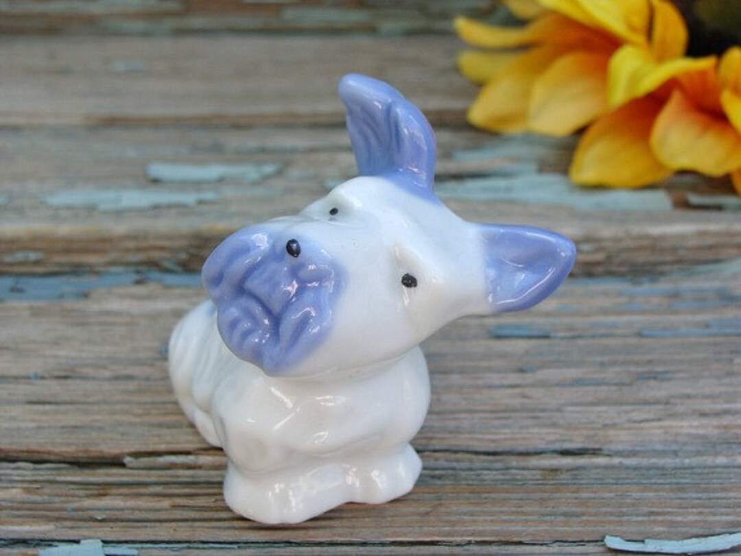 Vintage Scottish Terrier Miniature Scottie Figurine Blue & White Scotty ...