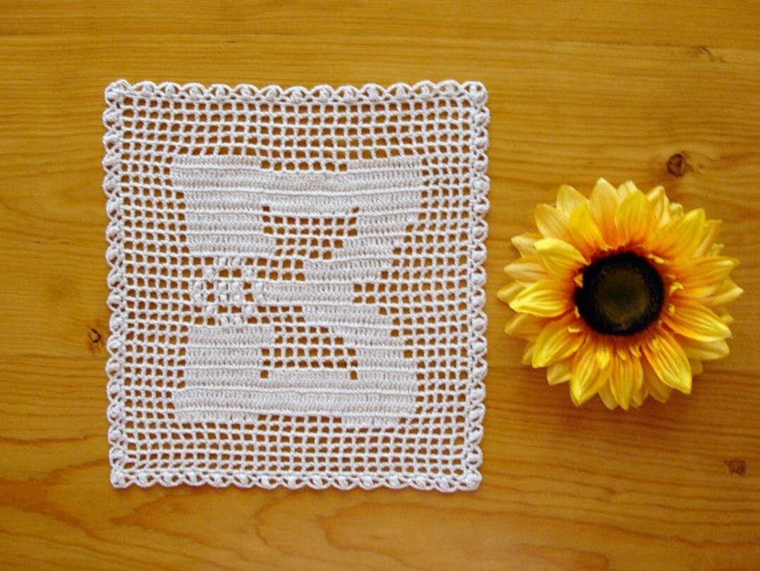 ALPHABET MAT Personalized Gift Letter B Filet Doily - Etsy
