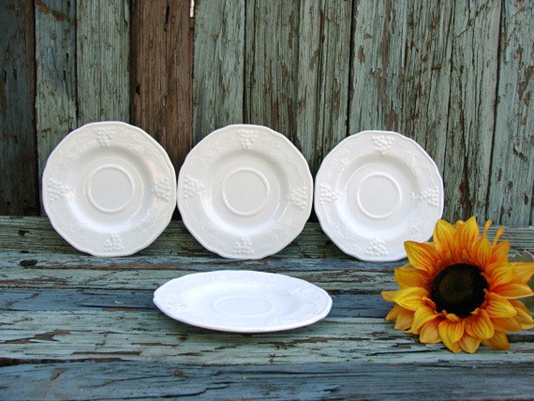 Set of 4 Vintage Milk Glass Saucers Harvest Grape - Etsy