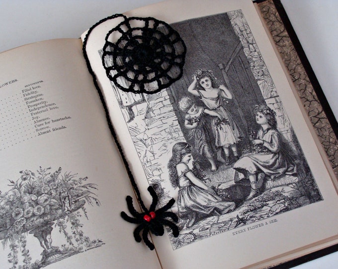 Spider Bookmark / Handmade / Book Lover Gift / Black Widow / Party ...