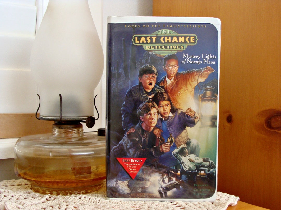1994 / VHS / Last Chance Detectives / Mystery Lights of Navajo Mesa ...