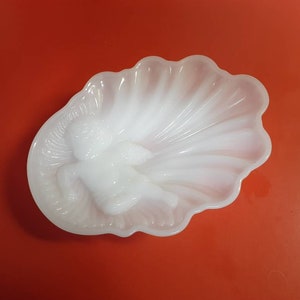Avon / Heavenly Soap Dish / Cherub / Trinket Tray / White - Etsy
