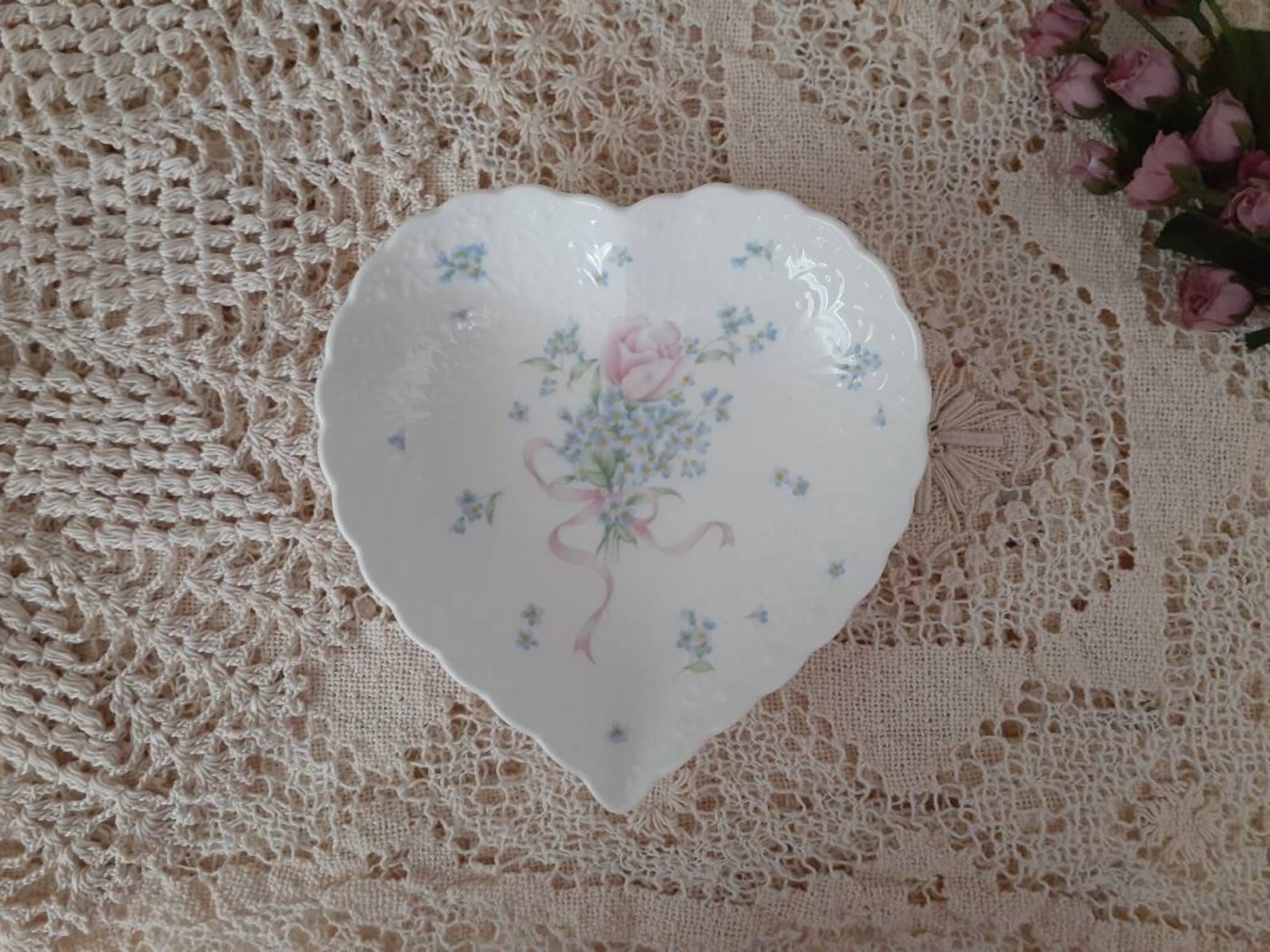 1990s / Mikasa / Heart / Trinket Dish / Always and Forever / Pink Rose ...