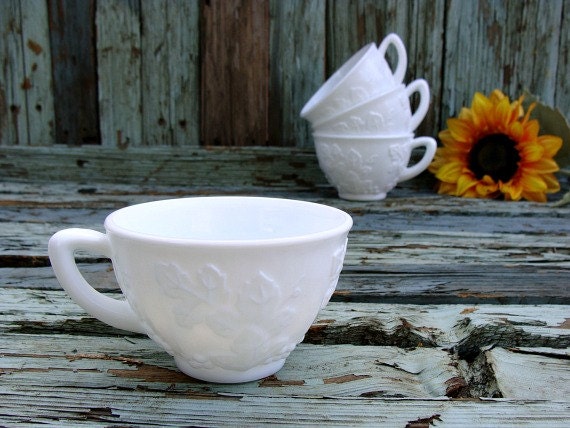 Set of 4 Vintage Milk Glass Cups | Etsy