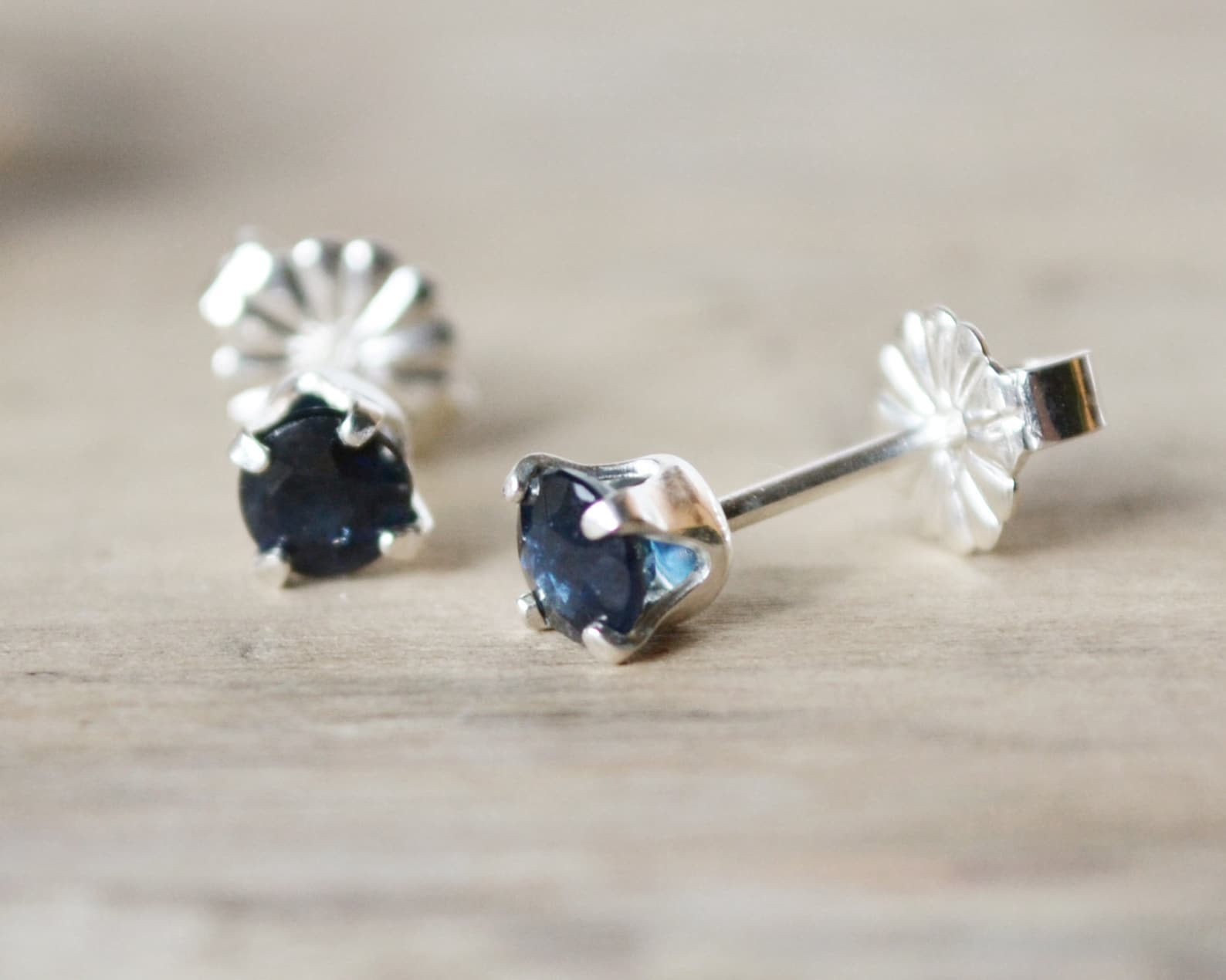 Dark Blue Sapphire Stud Earrings /// Small 3.5mm Natural - Etsy Canada