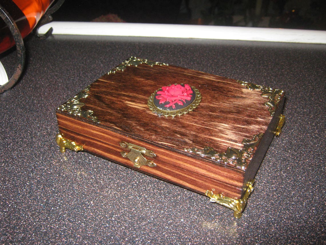 Cameo Rose Card or Cigarette Box - Etsy