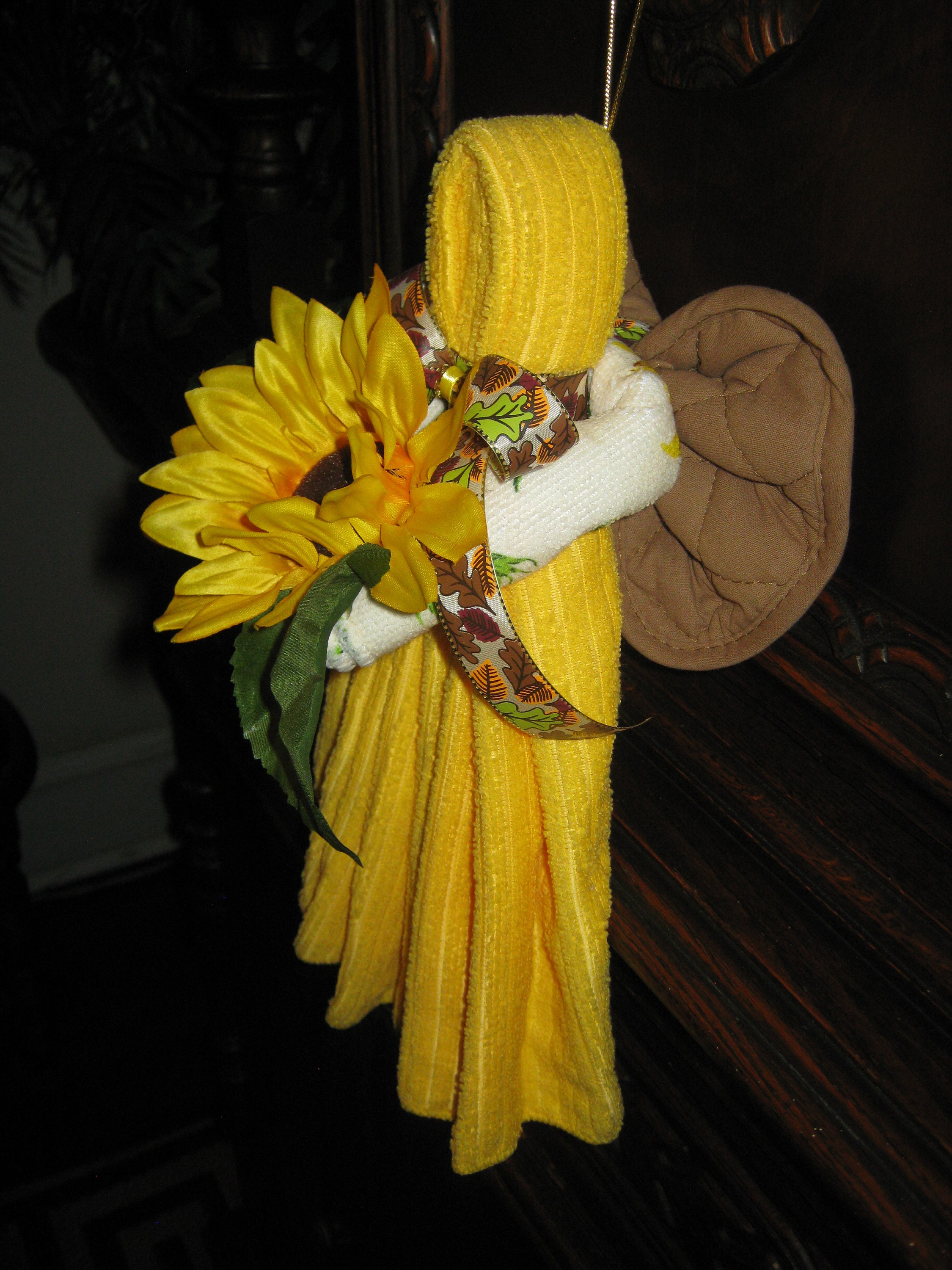 Sunflowers Kitchen Angel - Etsy