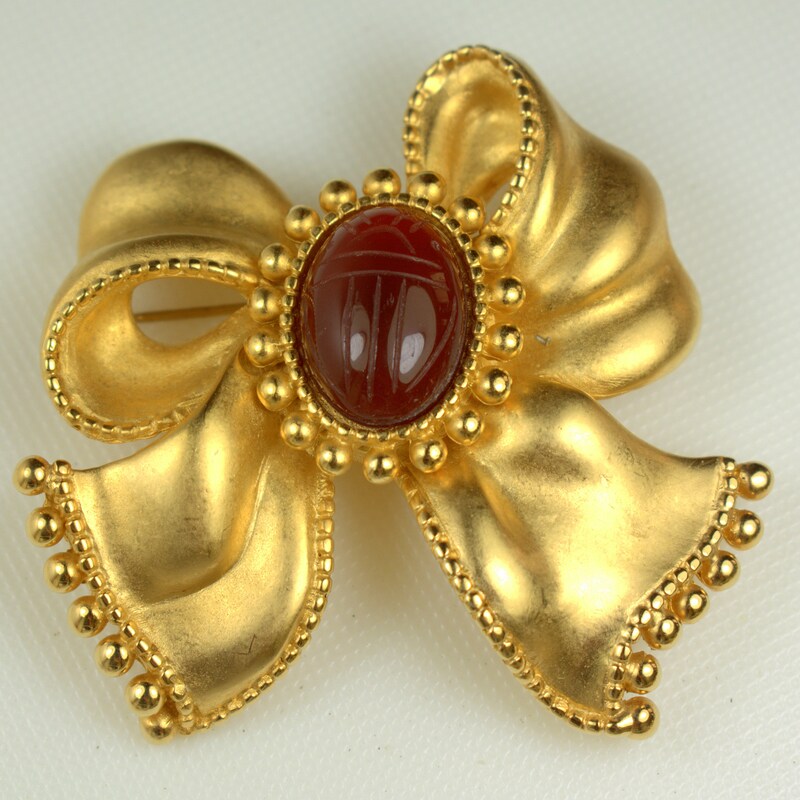 Erwin Pearl Brooch - Etsy