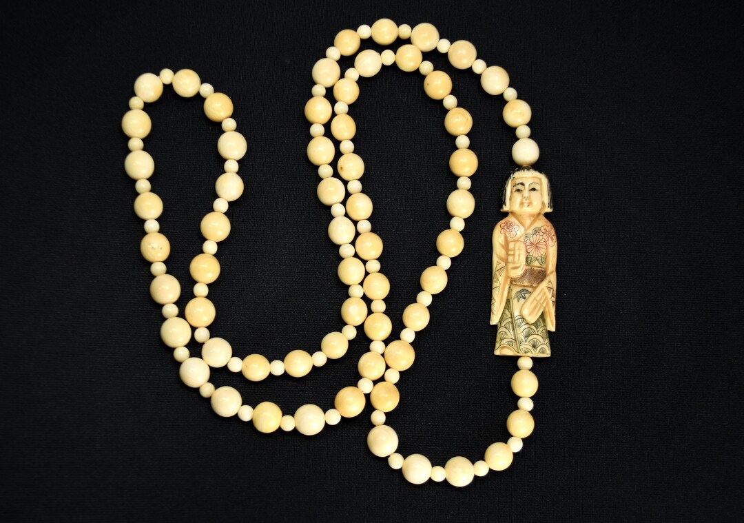 Antique Vintage Japanese Netsuke Geisha Girl Pendant Beaded Necklace ...