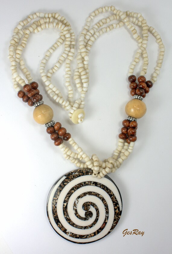 Vintage White Shell Inlay Swirl Mosaic Pendant Neckla… - Gem