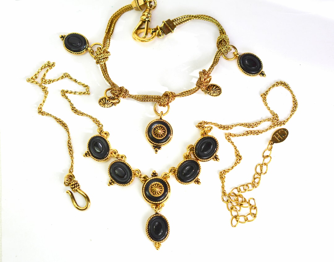 Vintage CH Jewelry Set Necklace Bracelet, Gold Chain Black Cameos - Etsy