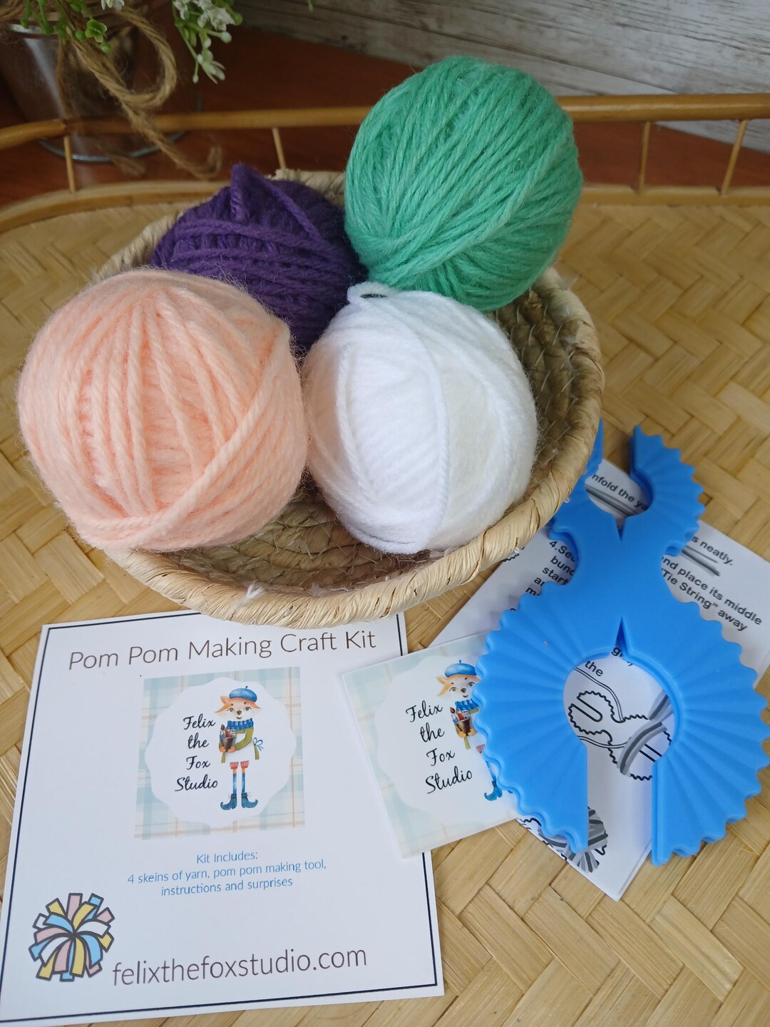 Pom Pom Making Craft Kit With Crafting Materials & Instructions, Craft ...