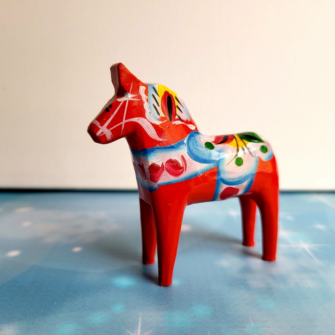 Traditional Sweedish Dala Horse Figure. Excellent Condition. - Etsy