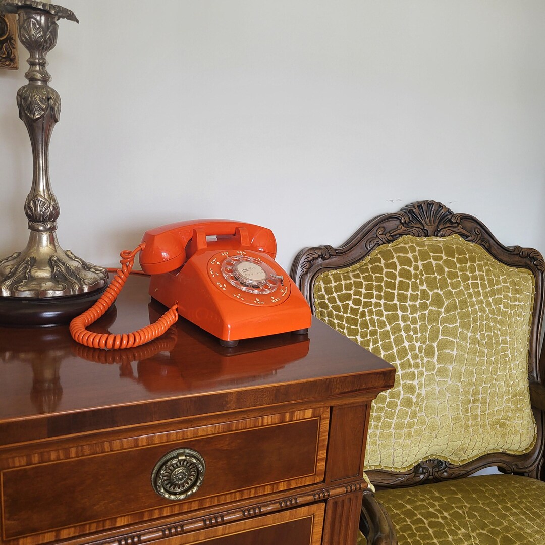 1970s Vintage Rotary Phone. ITT. Bright Orange. Beautiful Condition - Etsy