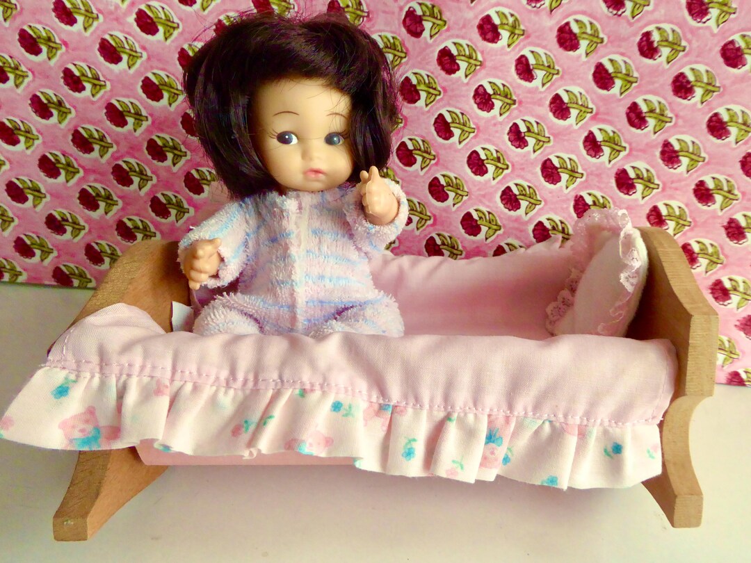 AMANDA JANE BABY Rocking Cradle & Bedding - a Little Wooden Bed Only ...