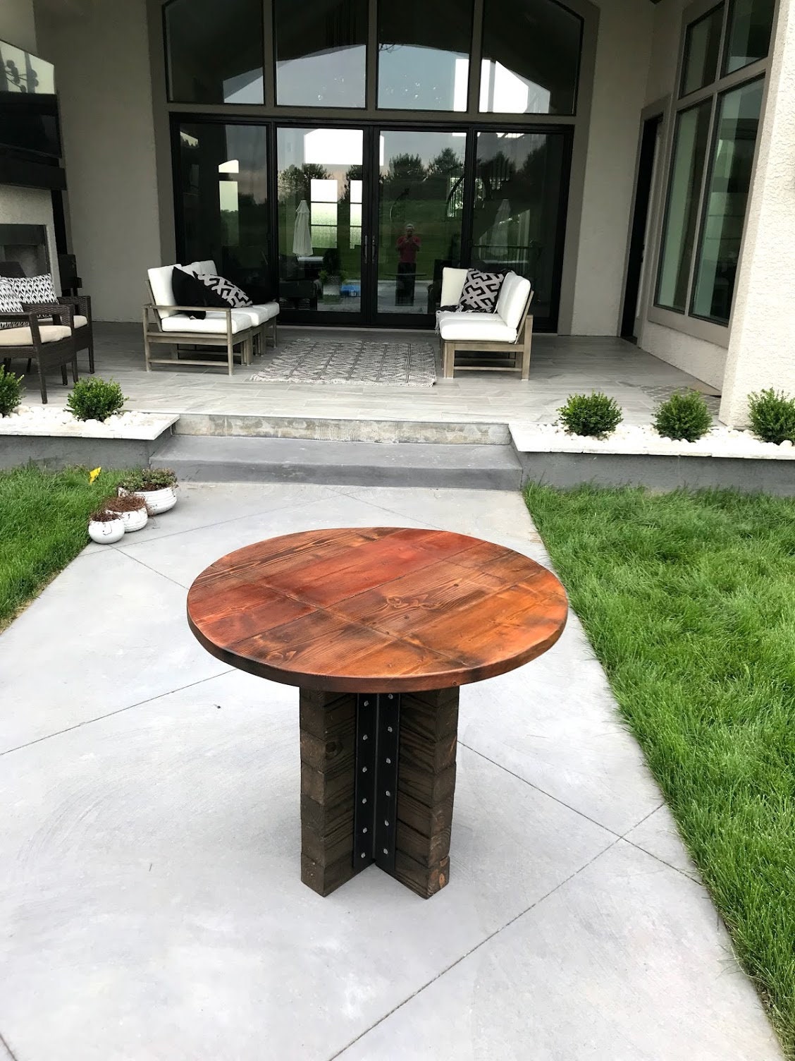 Wooden Circle-shaped Dining Table the Rustic | Etsy