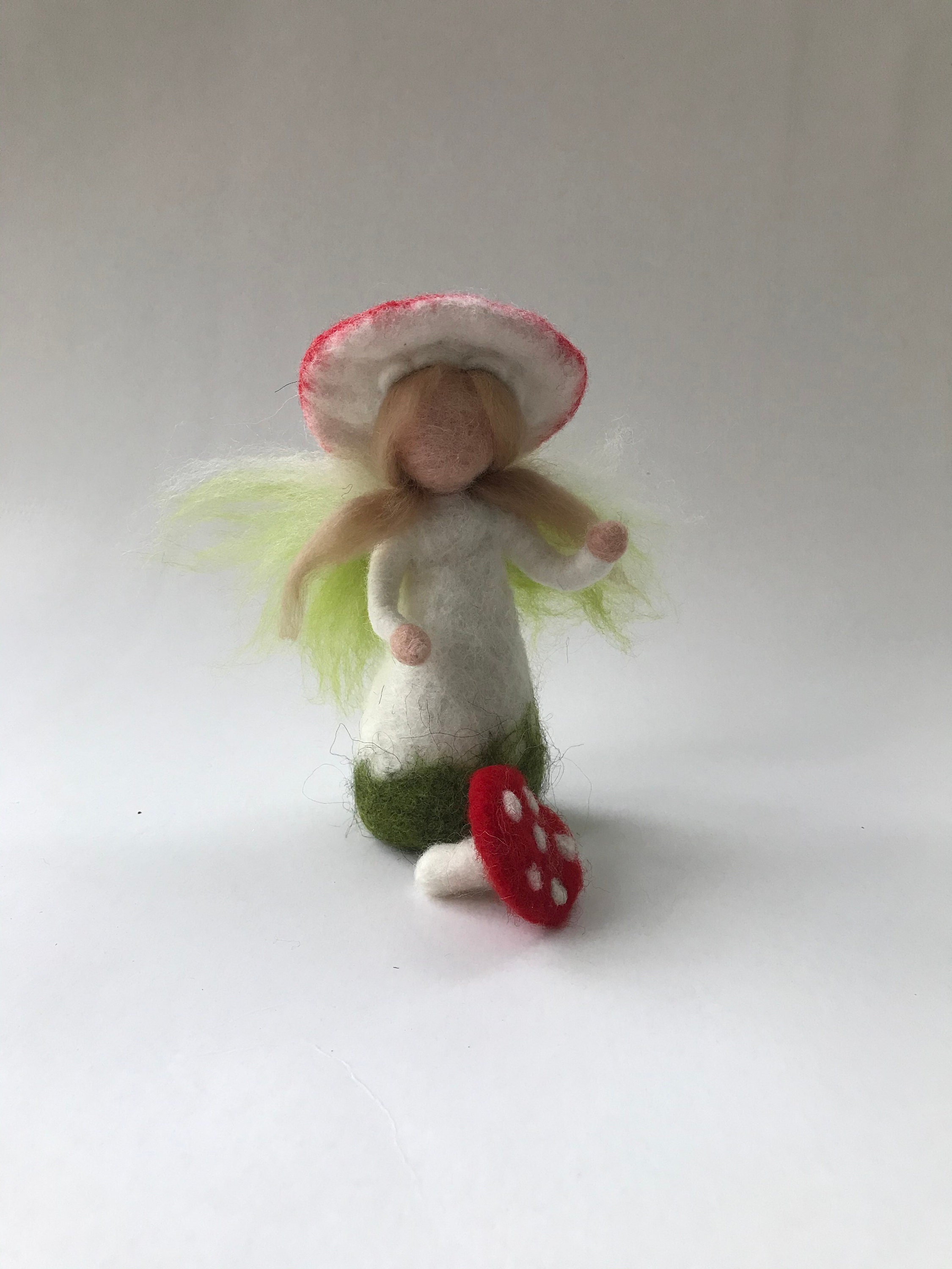 Toadstool-Flower fairyWet felted. Waldorf. Felted.flower | Etsy