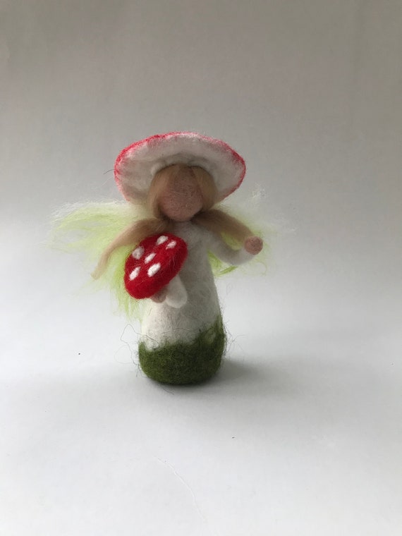 Toadstool-Flower fairyWet felted. Waldorf. Felted.flower | Etsy