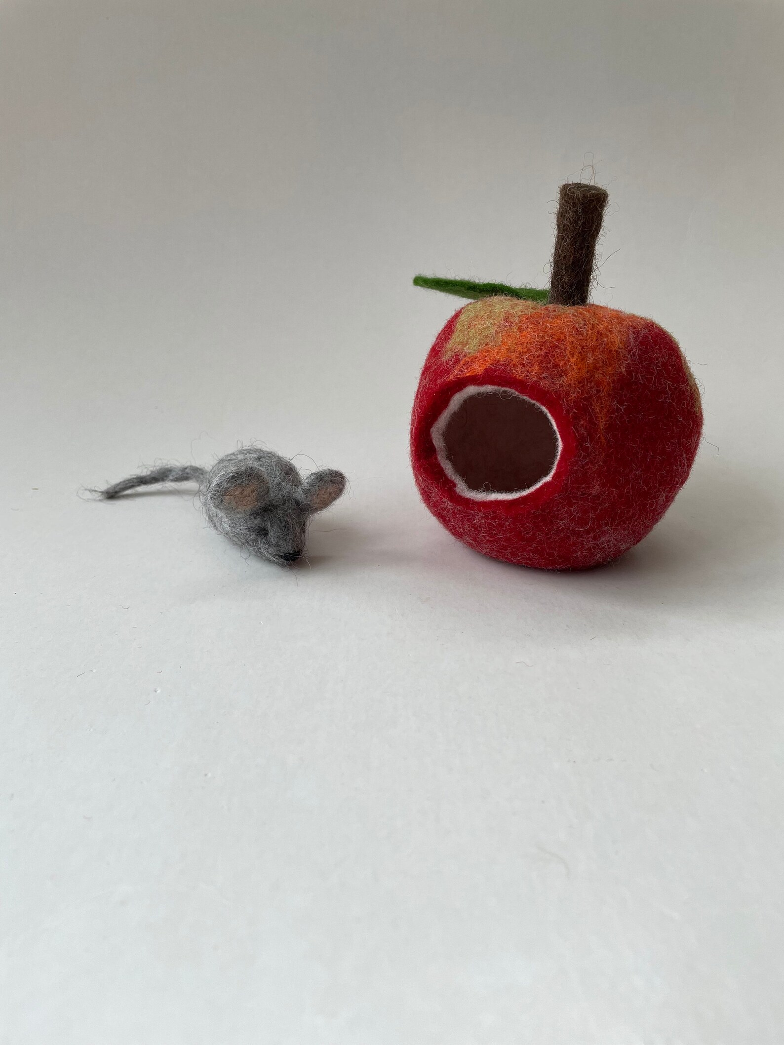 Apple-houseapple-mouse Nature Tablemouse - Etsy