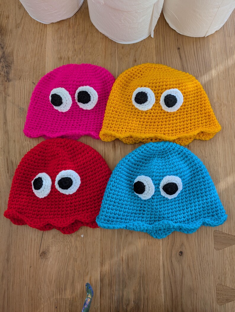 Crochet PDF Pattern - PAC MAN Toilet Roll Cover - Etsy