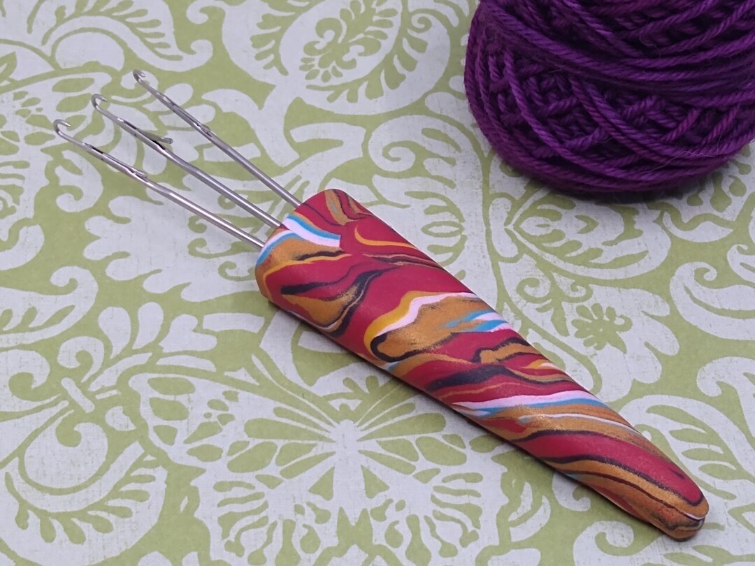 1 (M) Swirl Pattern Cord-i-flix, I-cord Making Tool, in Red and Gold ...
