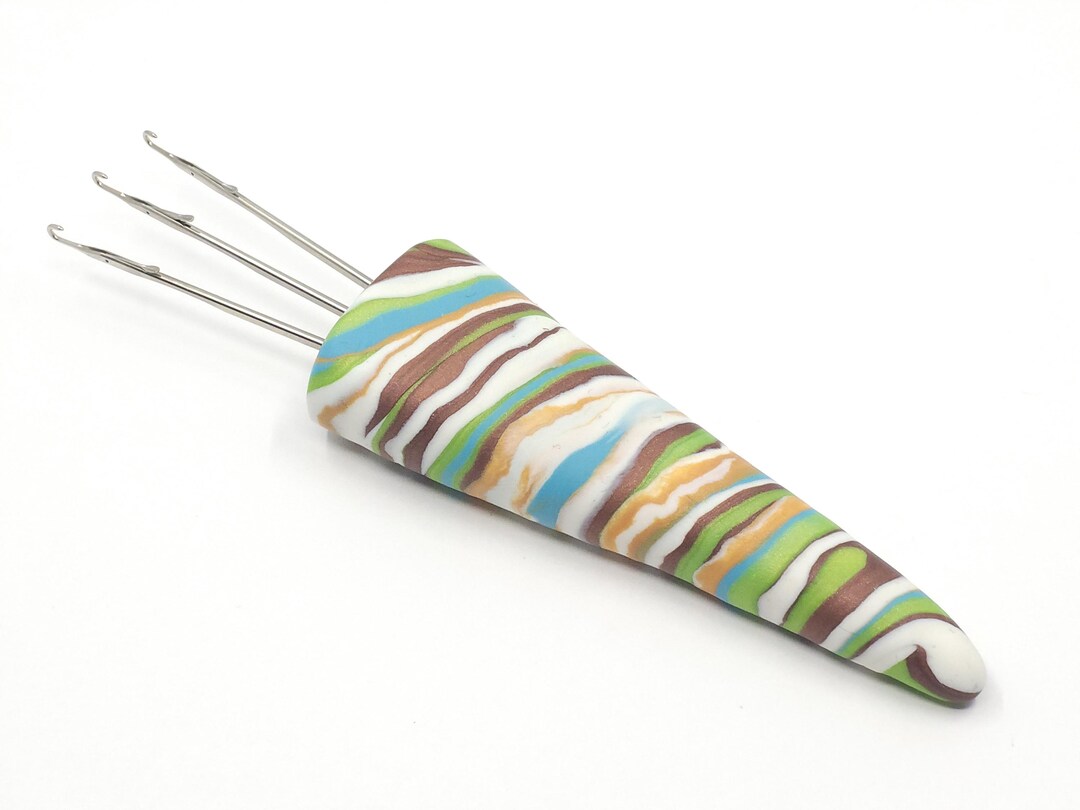 1 (S) Swirl Pattern Cord-i-flix, I-cord Making Tool, in Blue/green/gold ...