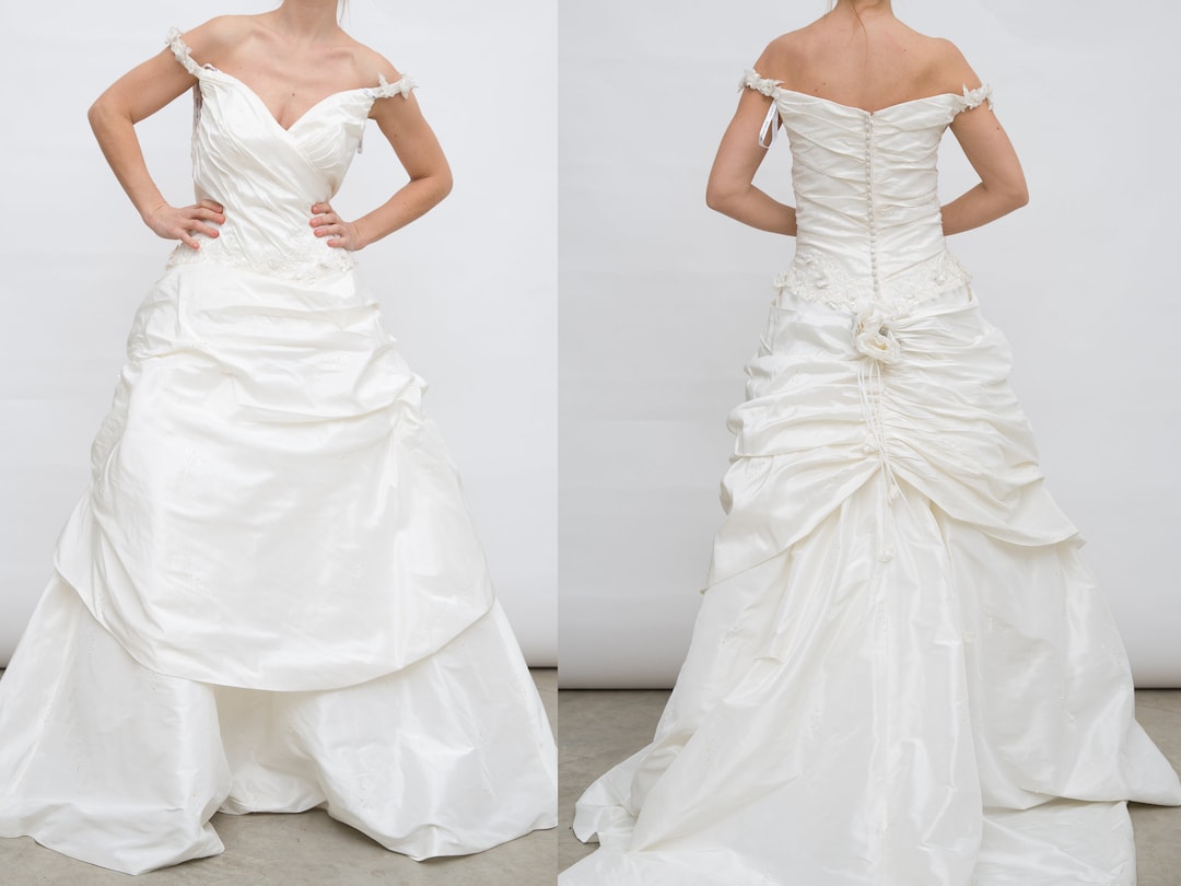 Vintage Ian Stuart London Wedding Dress With off Shoulder Beaded Corset ...