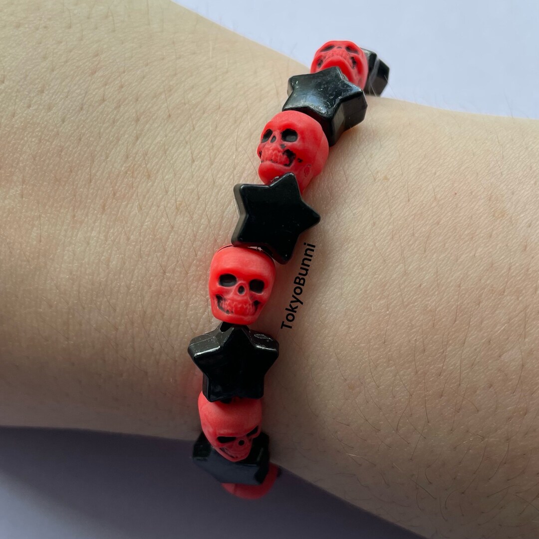 Red Skull Black Star Punk Pastel Goth Beaded Bracelet - Etsy