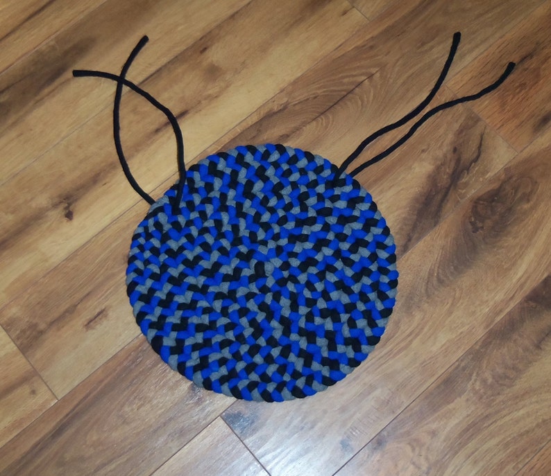 Custom Order 3 Color Round Braided Wool Chair Pads - Etsy