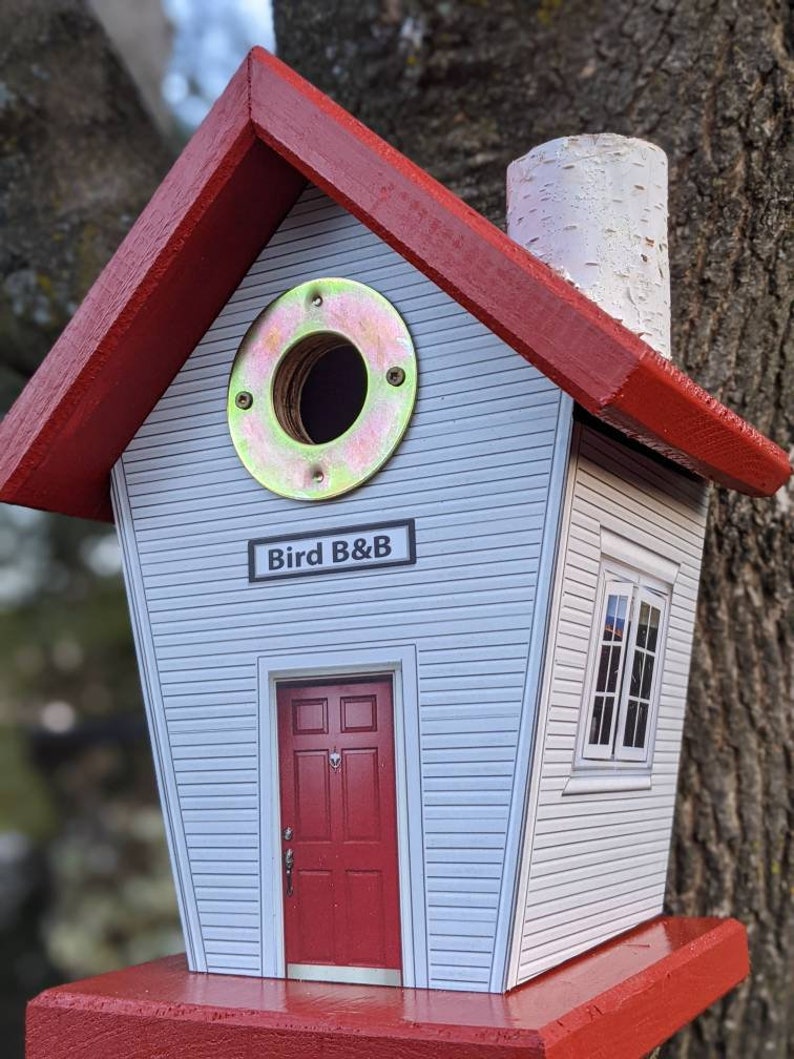 Bird B&B Birdhouse - Etsy