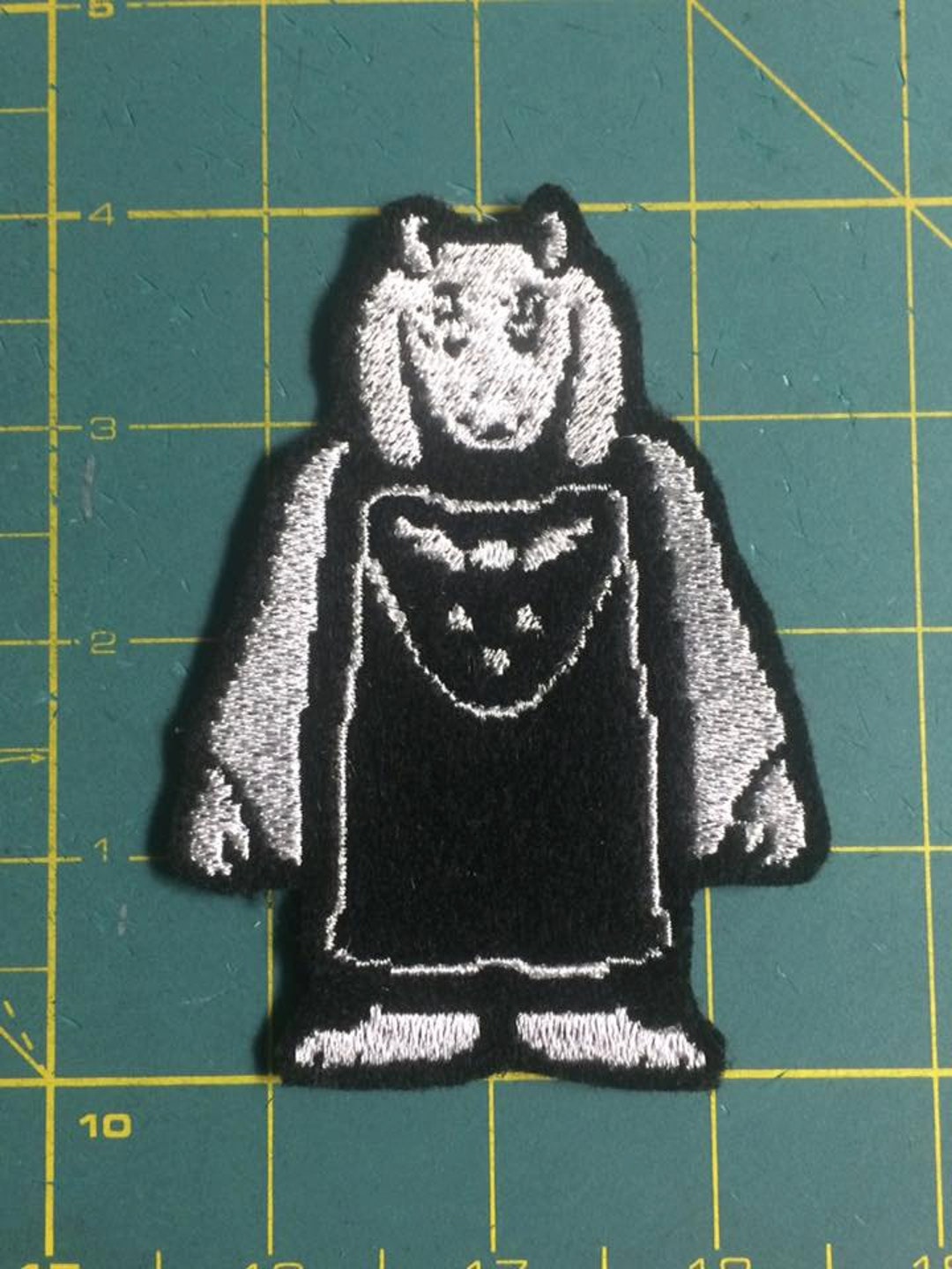 Undertale Toriel Inspired Goat Mom 4 Iron-on Patch - Etsy